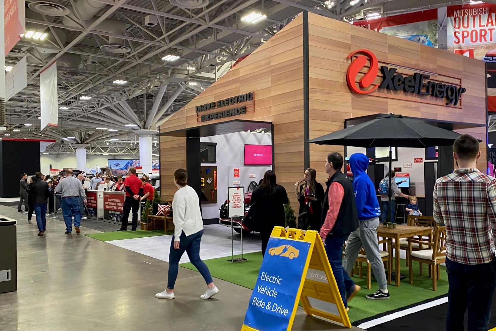 Electric Vehicle Neighborhood – Twin Cities Auto Show